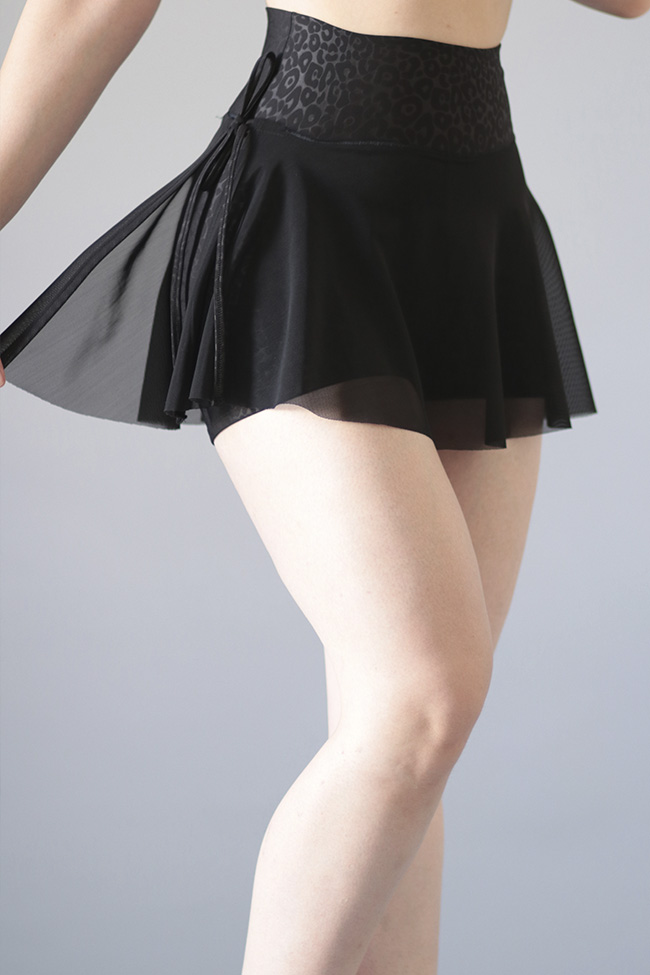 FALDA SHORT CROWN CALE NEGRA MESH | COLORES | Short