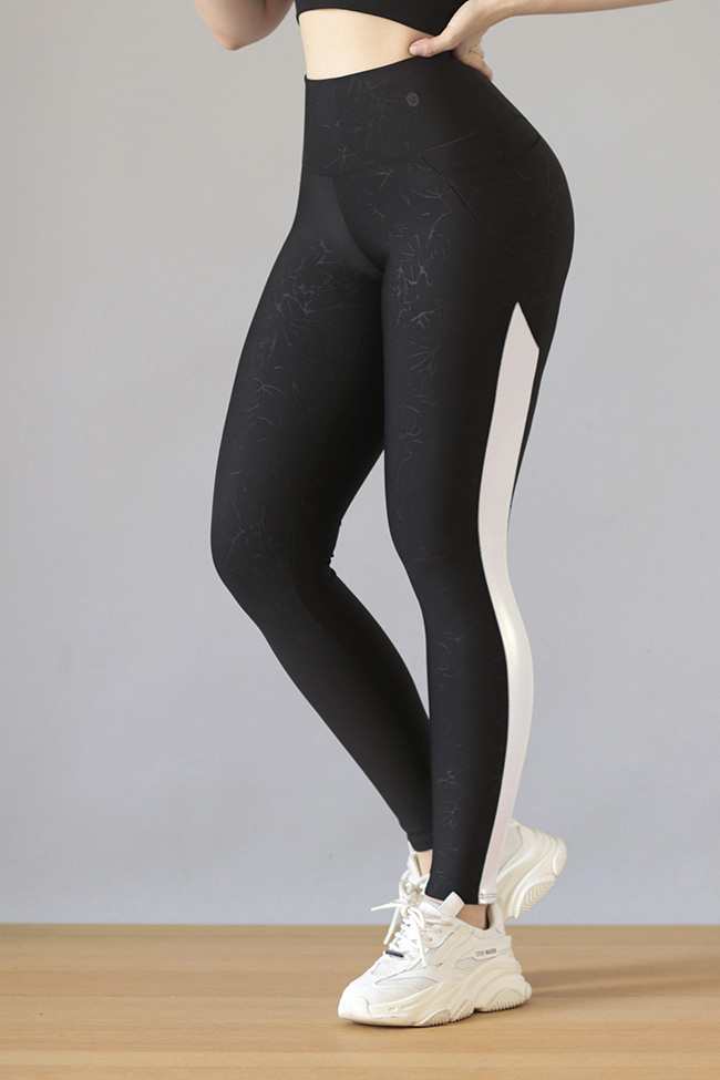 CCO4 RAM NEGRA DOSHI BLANCA | Lisos | Leggins